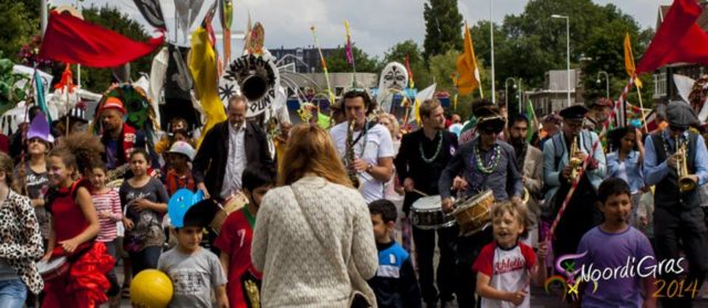 About Florian Rooz - Hello Saxophone